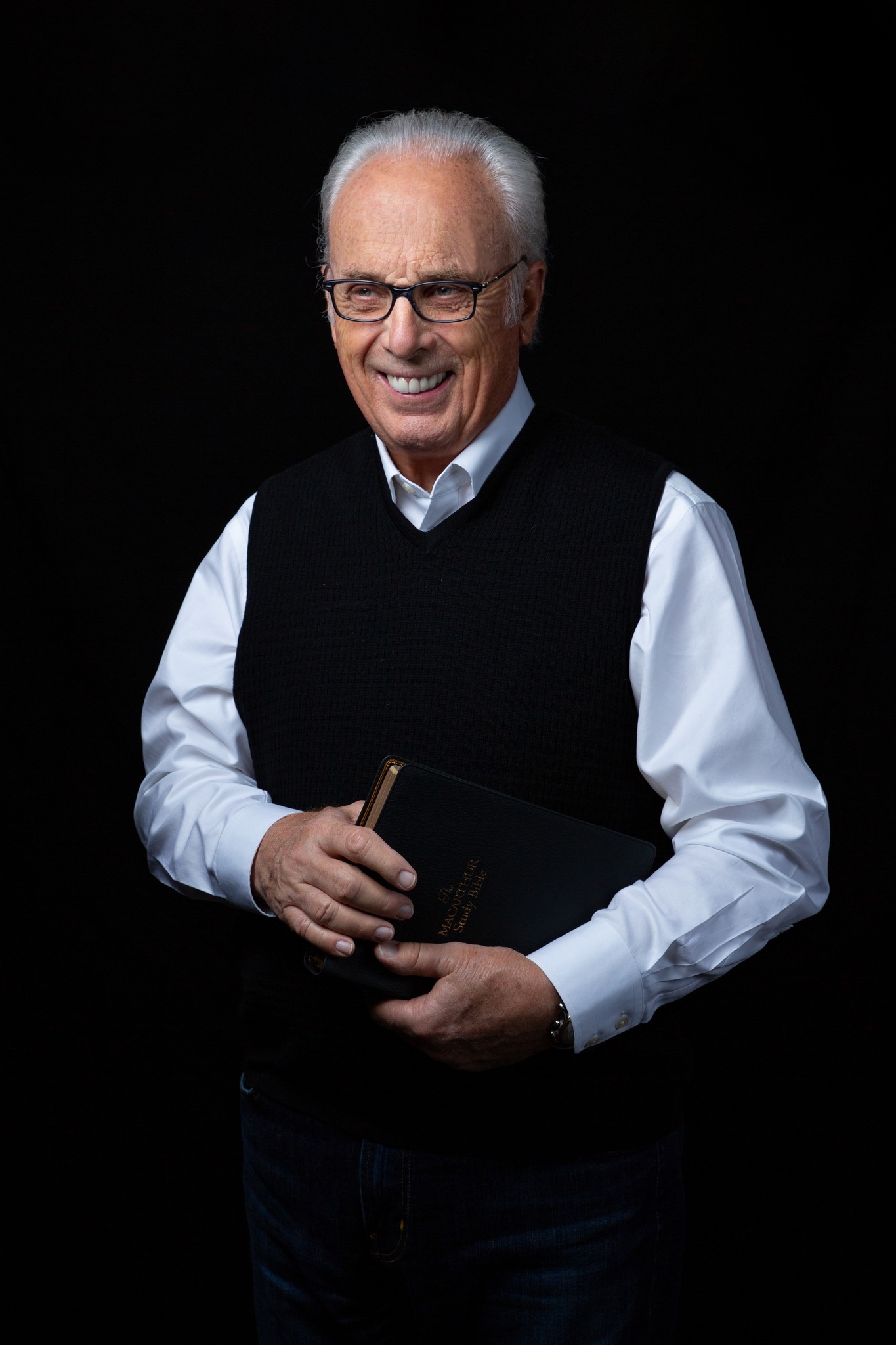 Mort du pasteur John MacArthur - ACTUALITÉ CHRÉTIENNE - Décès de John ...