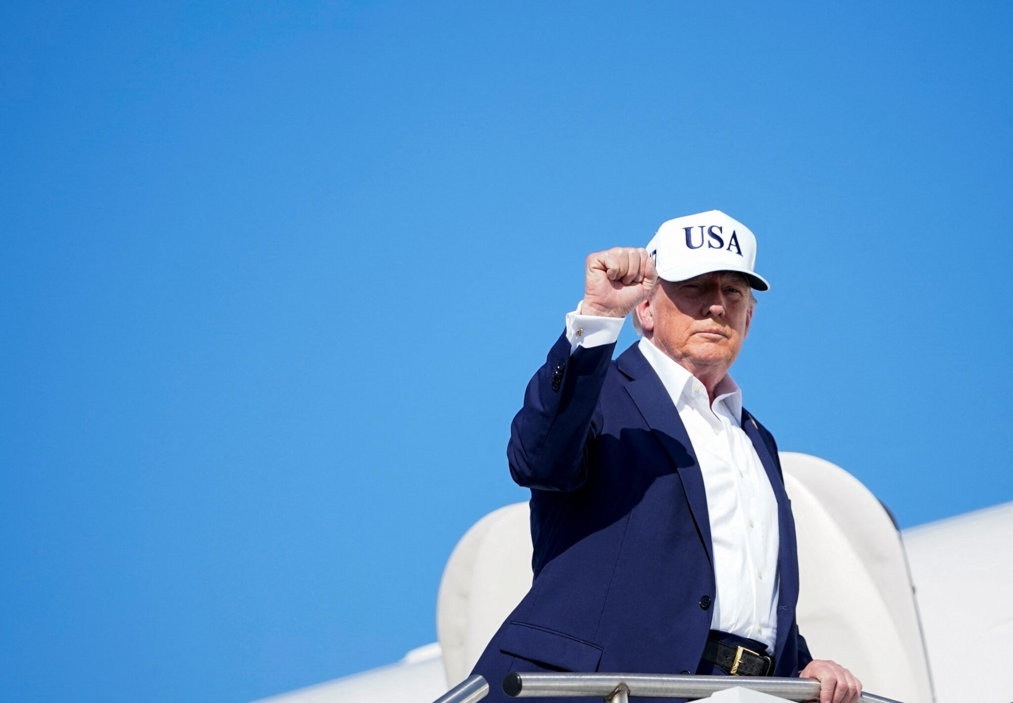 La Bible victime des droits de douane américains voulus par Donald ...