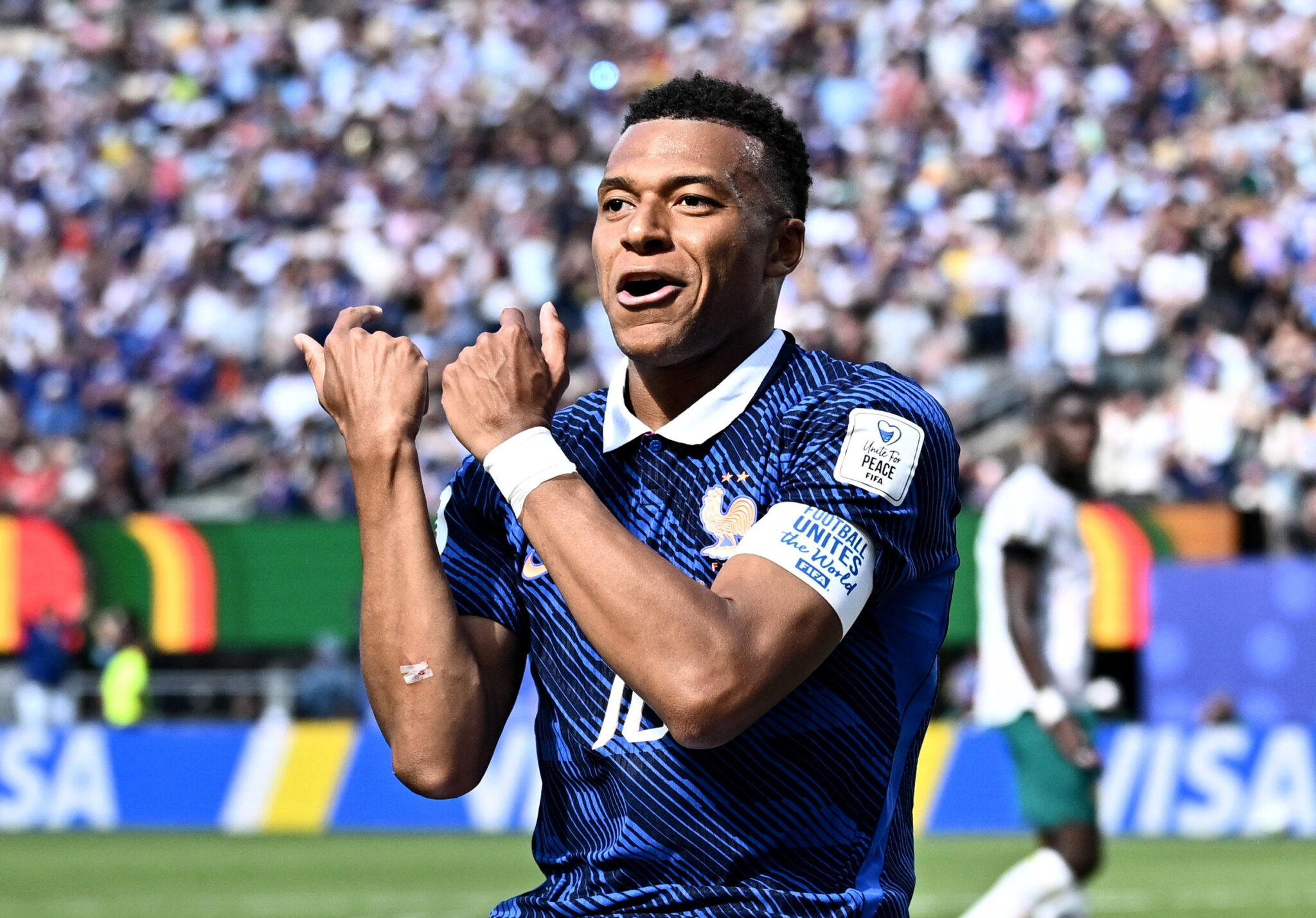 Kylian Mbappé bat le record de buts en équipe de France - COUPE DU ...